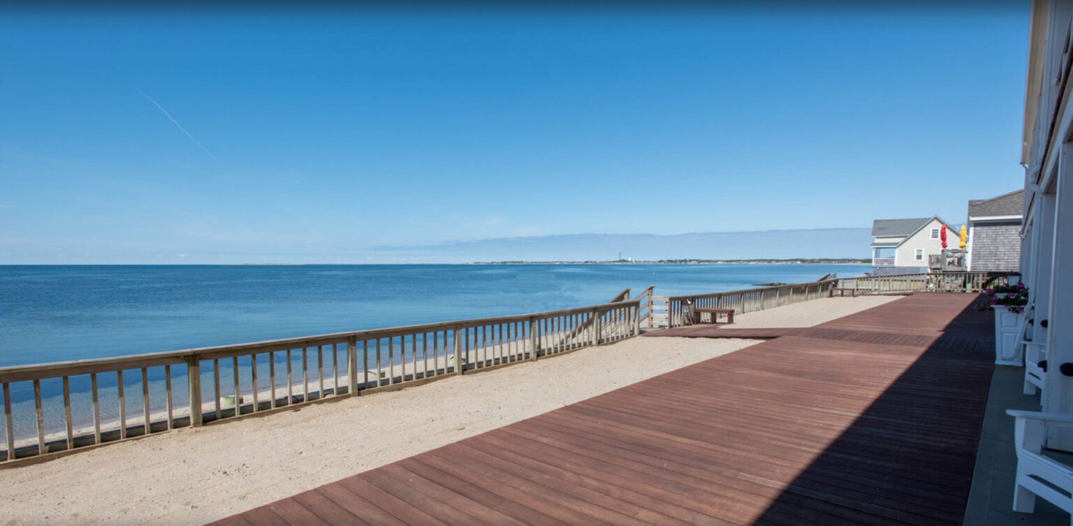 Resort - Crows Nest Resort